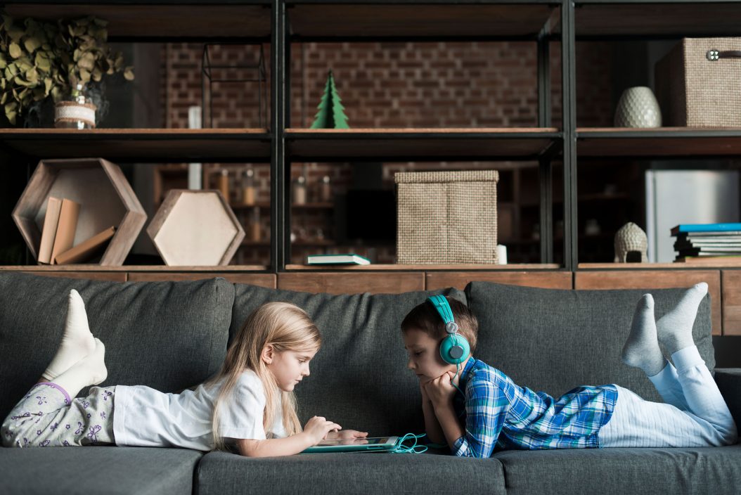 Ab wann dürfen Kinder alleine zu Hause bleiben?